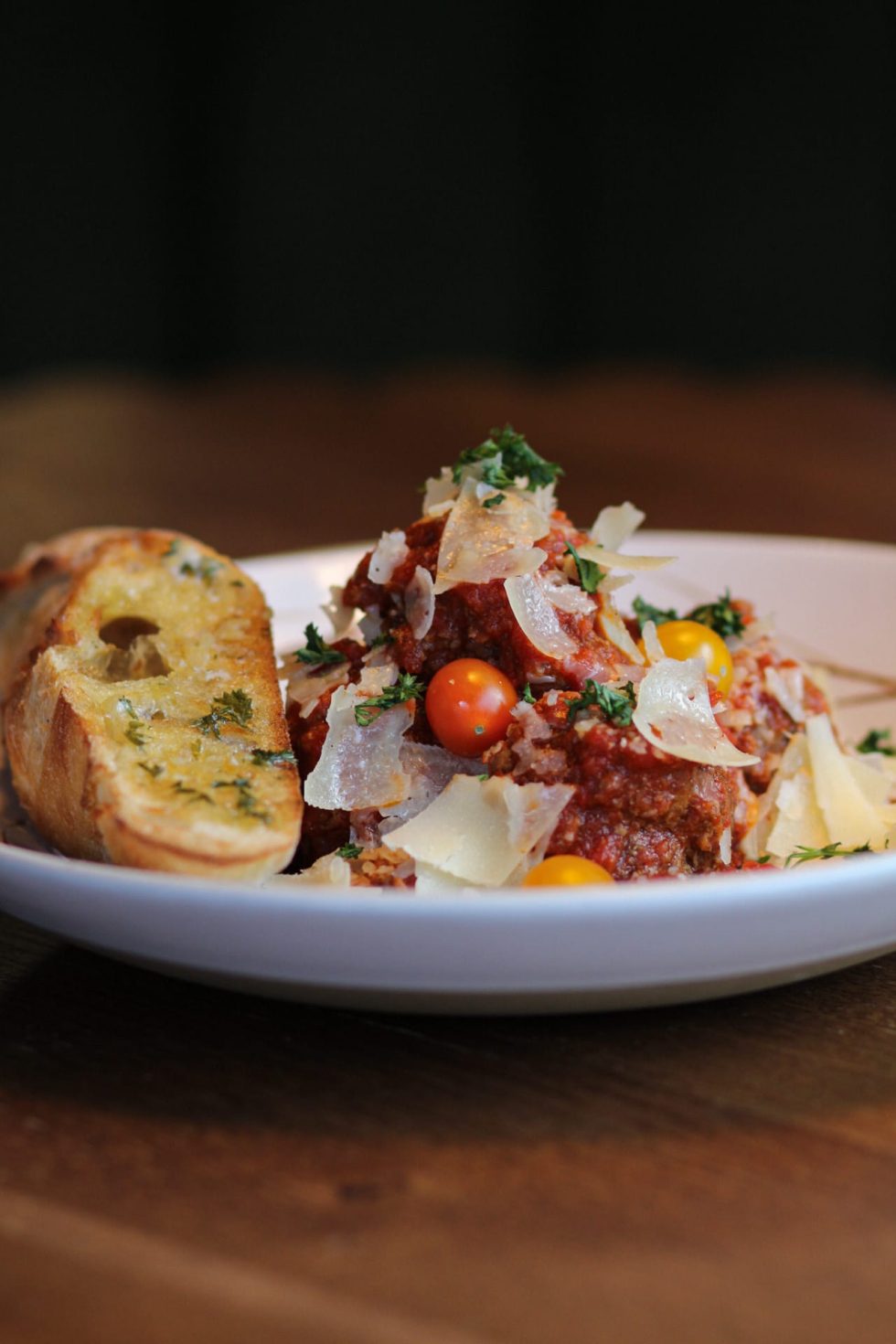 Upscale Bar & Dining Experience | Walloon Watershed